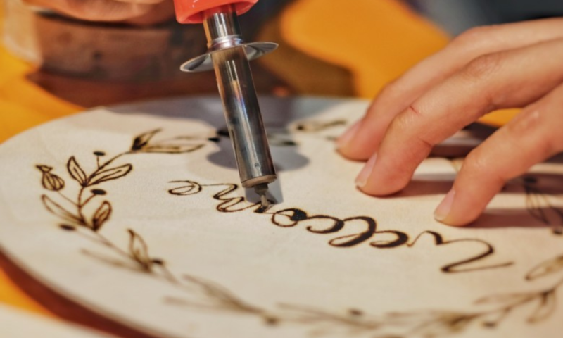 Corso di Pirografia a Milano – Spazio Battibaleno